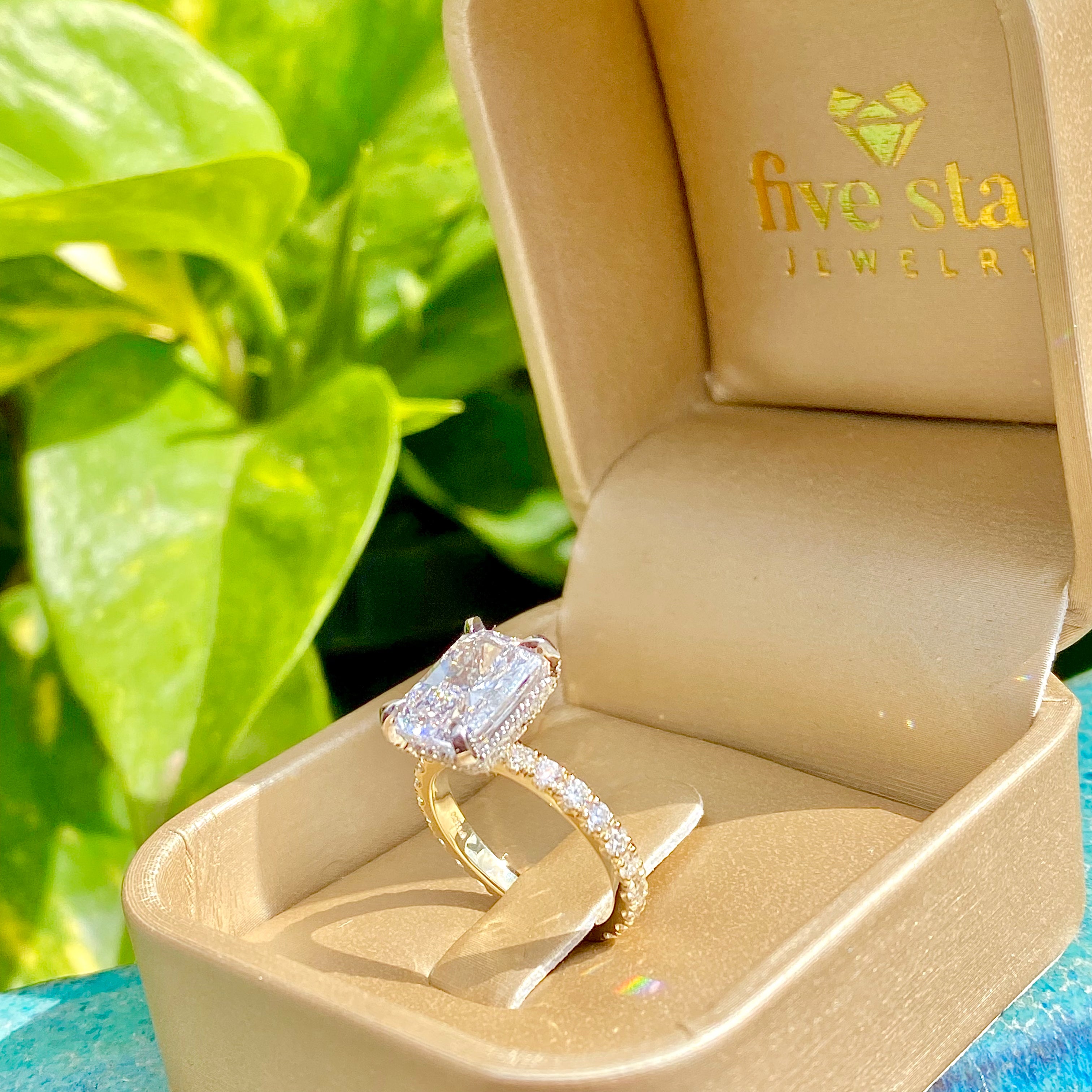 Diamond Engagement Ring in Austin, TX – Five Star Jewelry Brokers